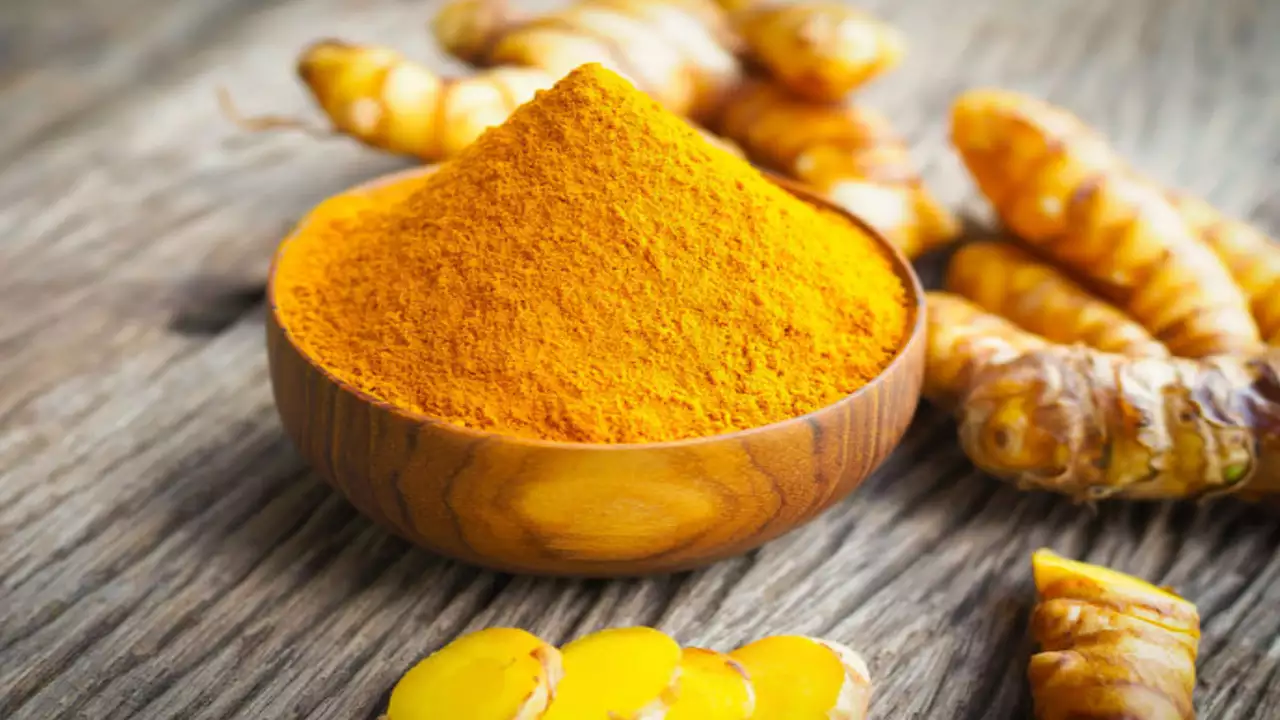 Precautions for Using Turmeric Safely. - balatonrooms.com